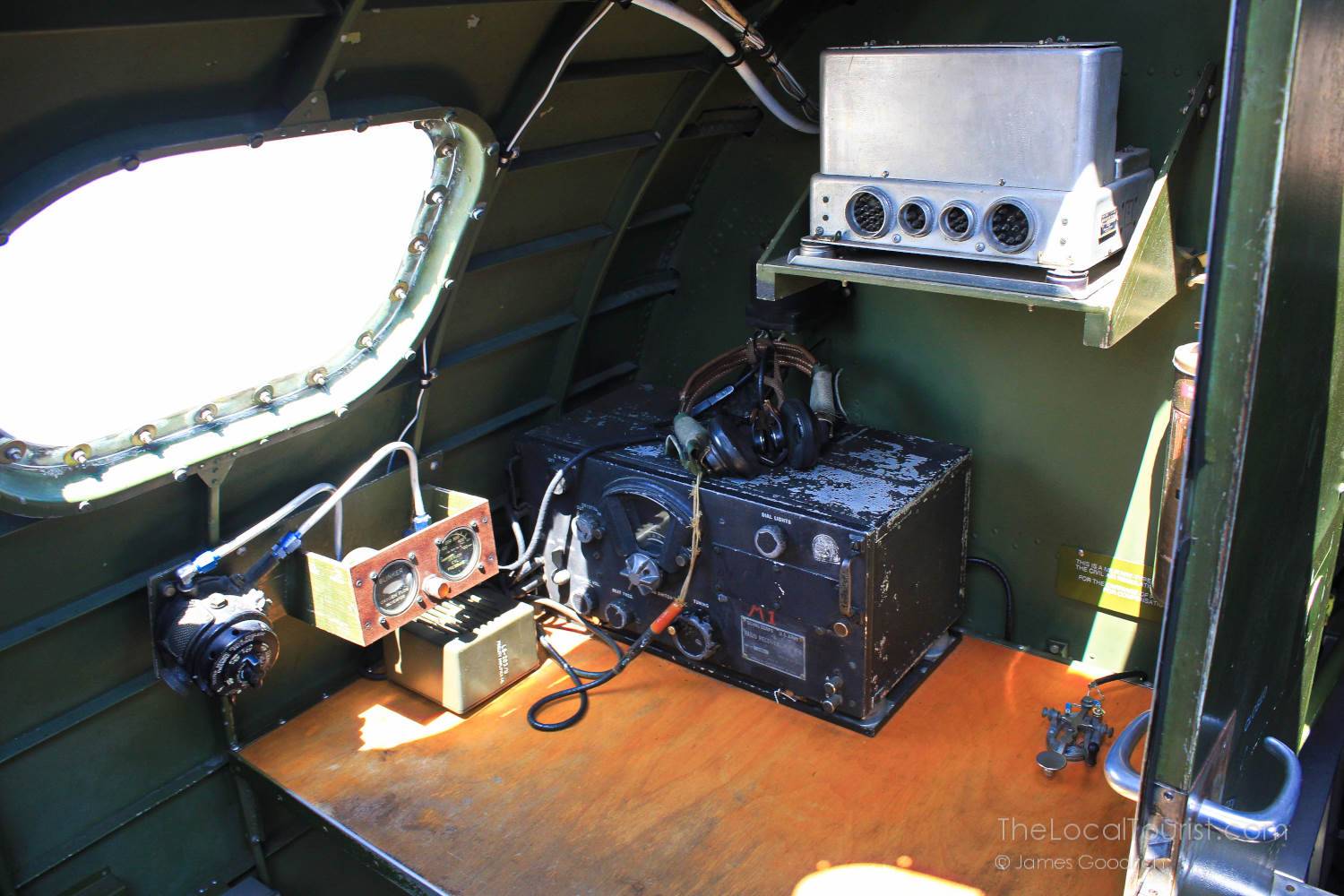 What it's like to fly in a B-17 Flying Fortress | The Local Tourist